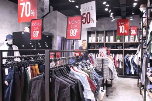 Department store là gì? Sự khác biệt với Shopping Mall?